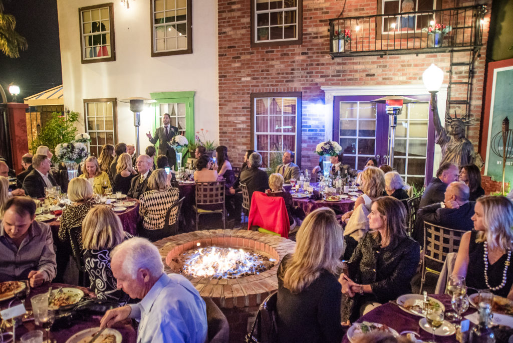 My Backyard Wedding - Dinner Reception: Menu or Buffet or…? | Venues ...